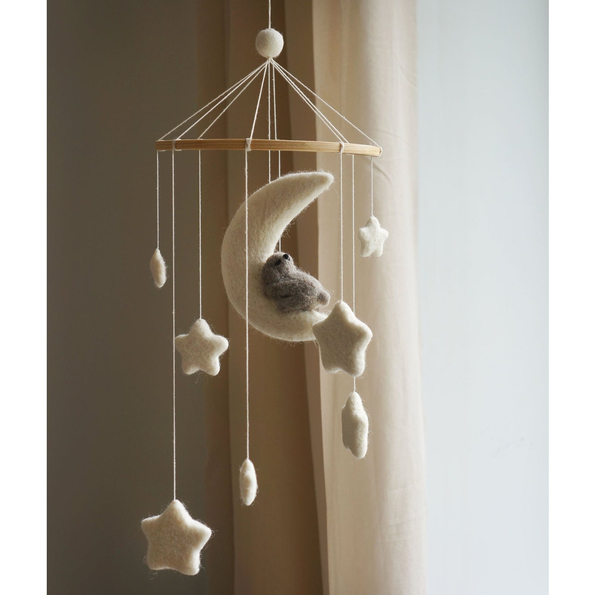 Gamcha Felt Baby Mobile - Rabbit, Moon & Stars - White – Soren's House